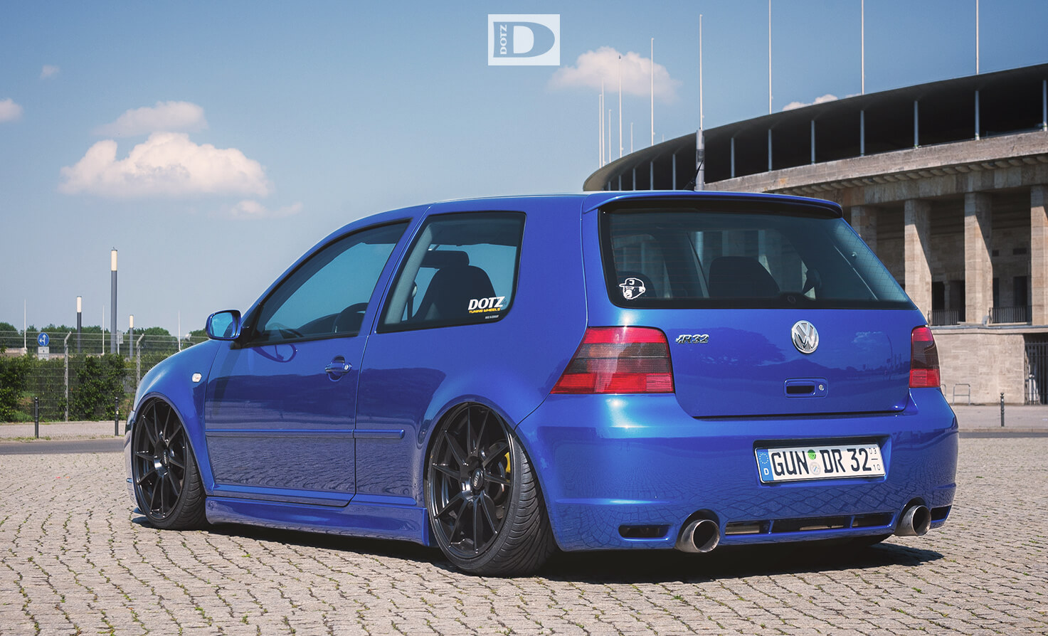 VW Golf MK4 R32 on DOTZ Kendo dark | DOTZ Tuning Wheels